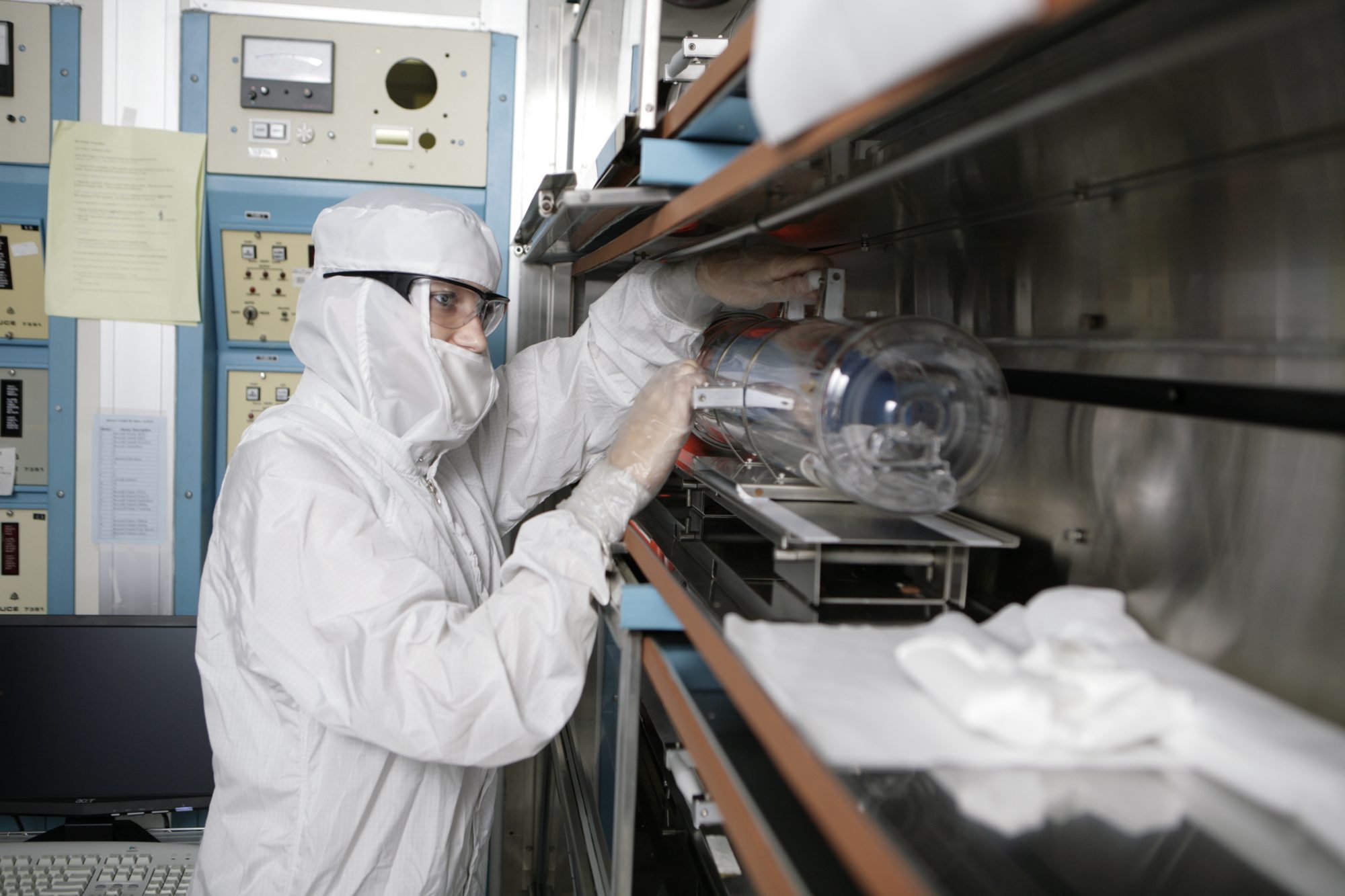 Microelectronics Fabrication Facility | Carleton Aerospace