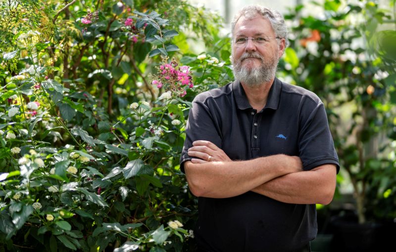 Greenhouse Manager Ed Bruggink Honoured with Founders’ Award ...