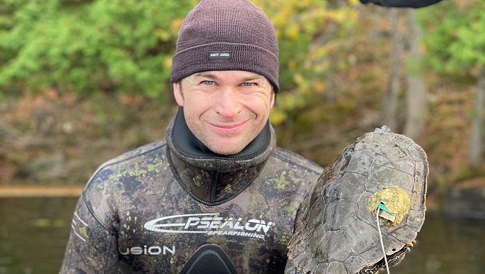 Greg Bulte is Exposing the Hidden World of Turtle Mating Behaviour ...