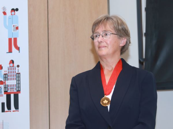 Dr. Lenore Fahrig has won the Gerhard Herzberg Canada Gold Medal for ...