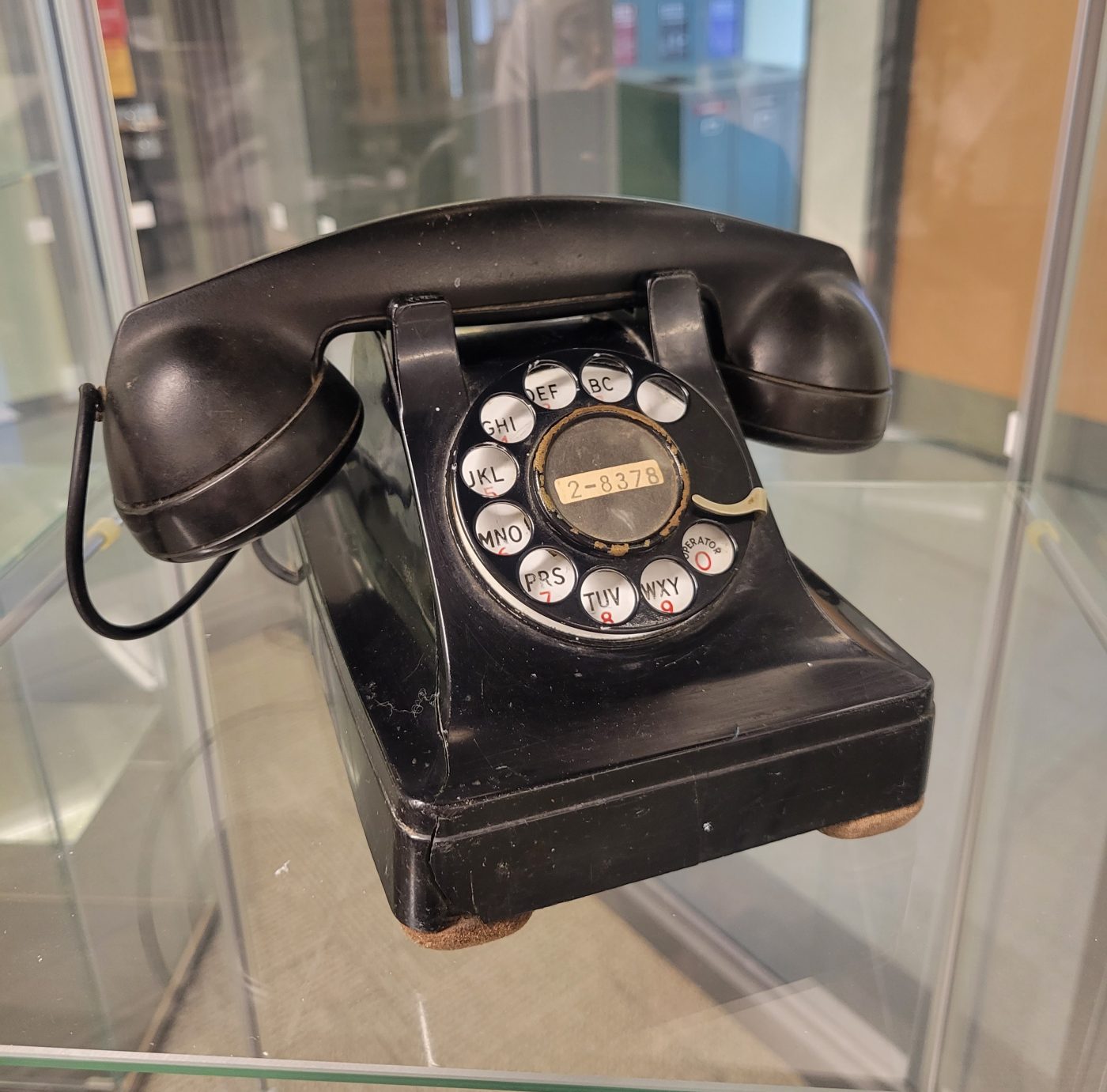 Northern Electric 302 Rotary Phone | School of Journalism and Communication