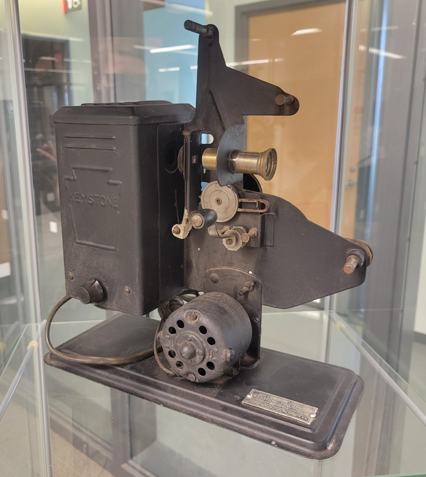 Keystone Junior Moviegraph Projector | School of Journalism and ...