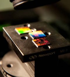 Professor Winnie Ye - Silicon Micro/NanoPhotonics Laboratory - Carleton ...